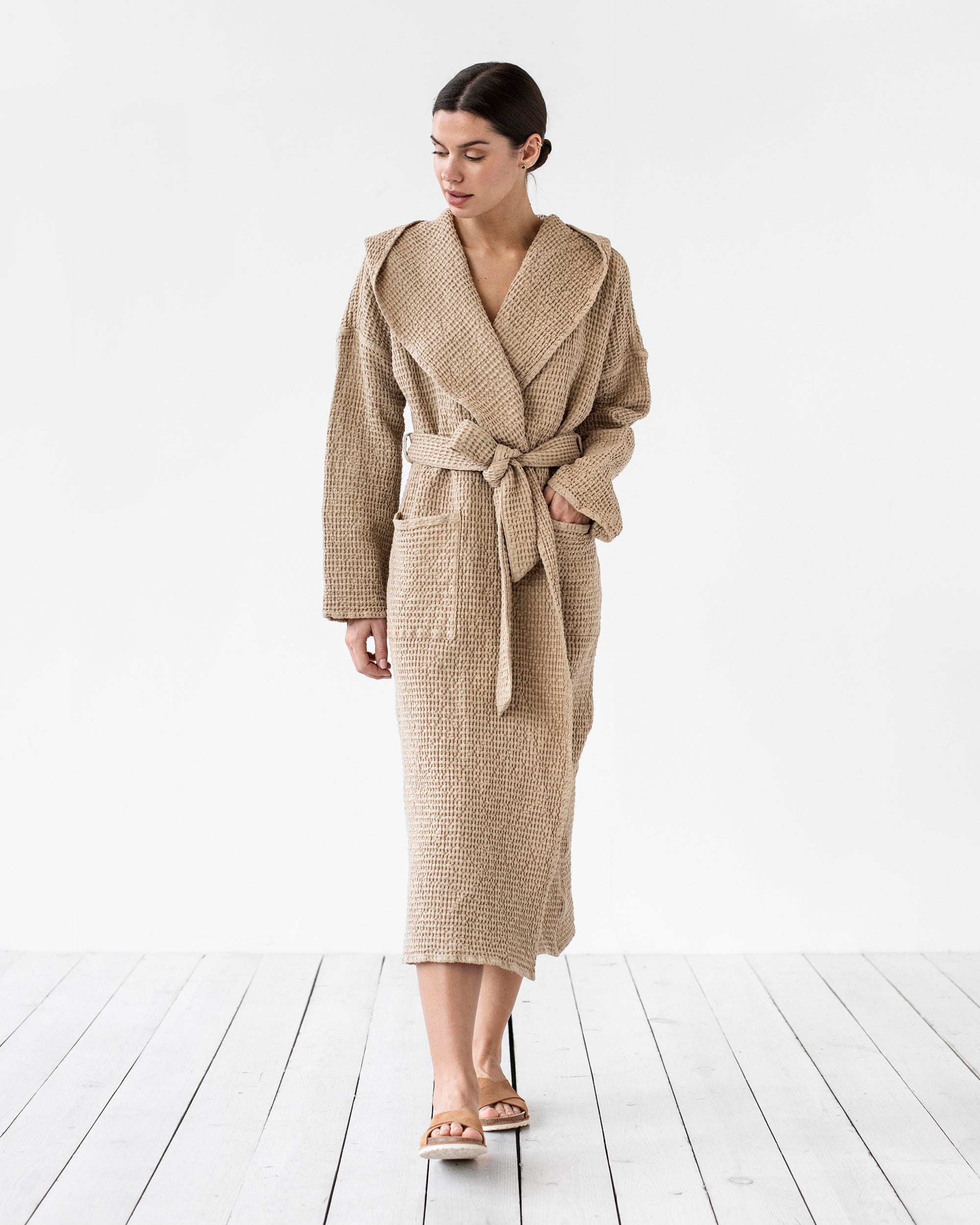 Women's Linen Robe in Beige | MagicLinen – MagicLinen Wholesale